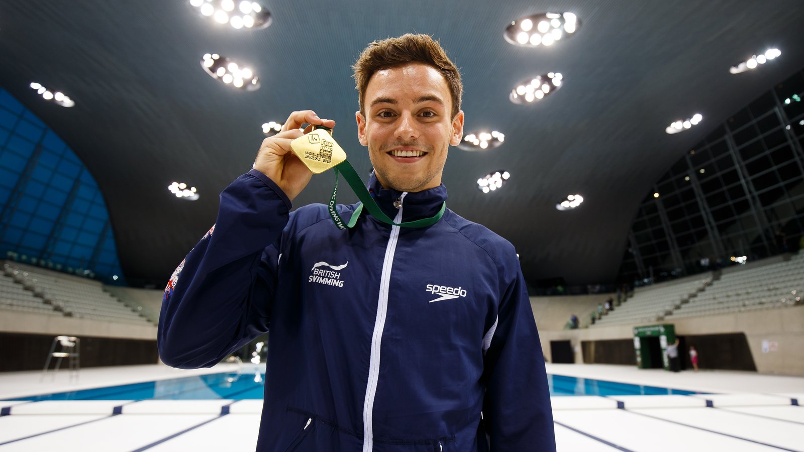 Daley wows home crowd with gold in London | Aquatics GB