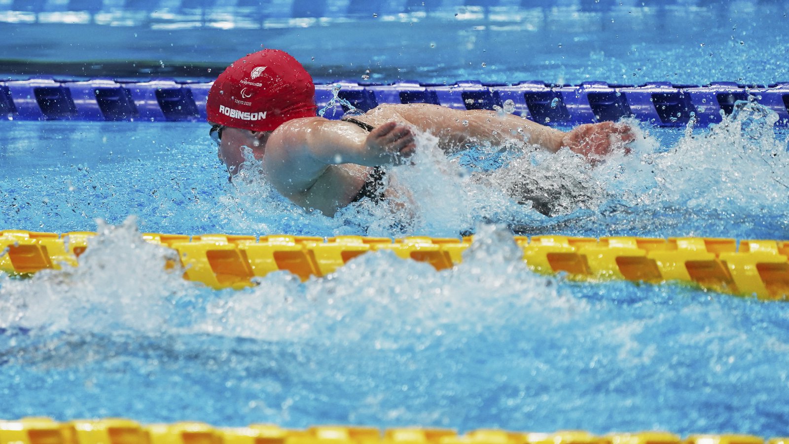Robinson's pride at 'triumph' in butterfly final swim | Para-Swimming ...