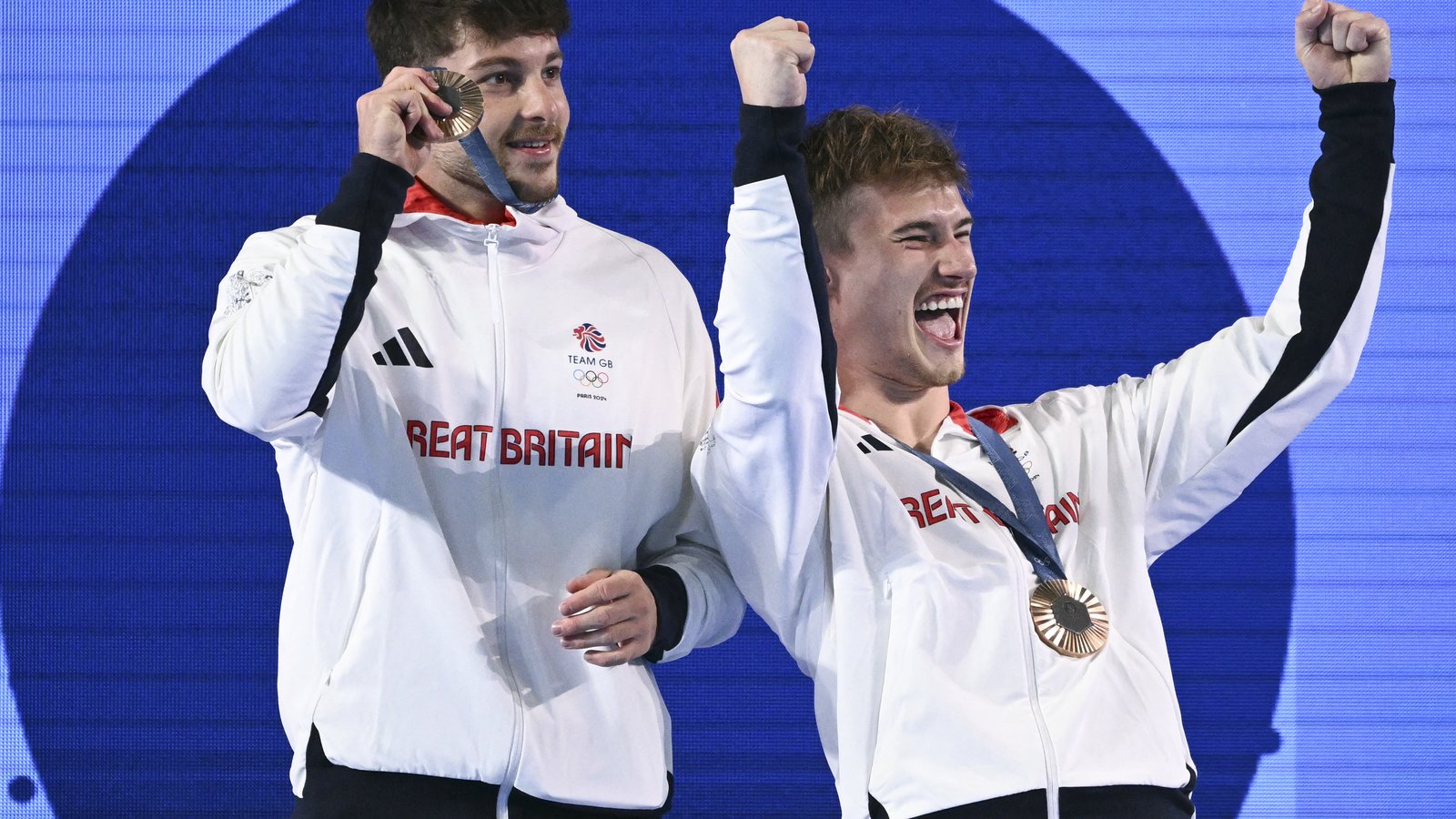 Laugher and Harding deliver brilliant bronze to complete historic ...