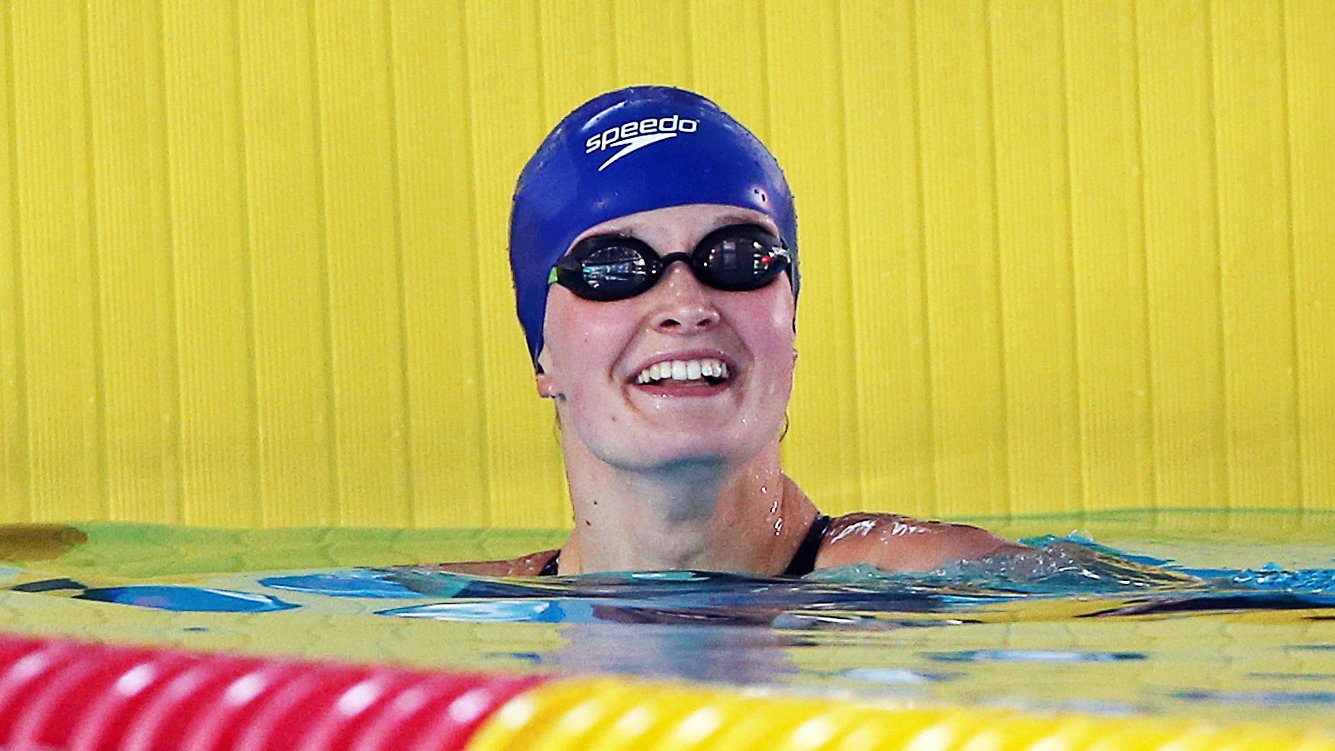 Russell sets world record as juniors shine in Sheffield | Aquatics GB