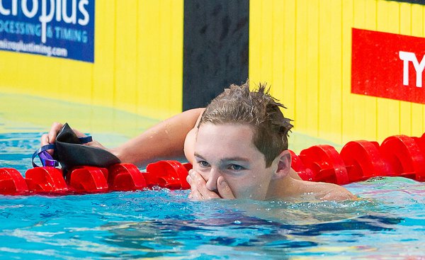Scott goes solo winning 200m free title | Aquatics GB